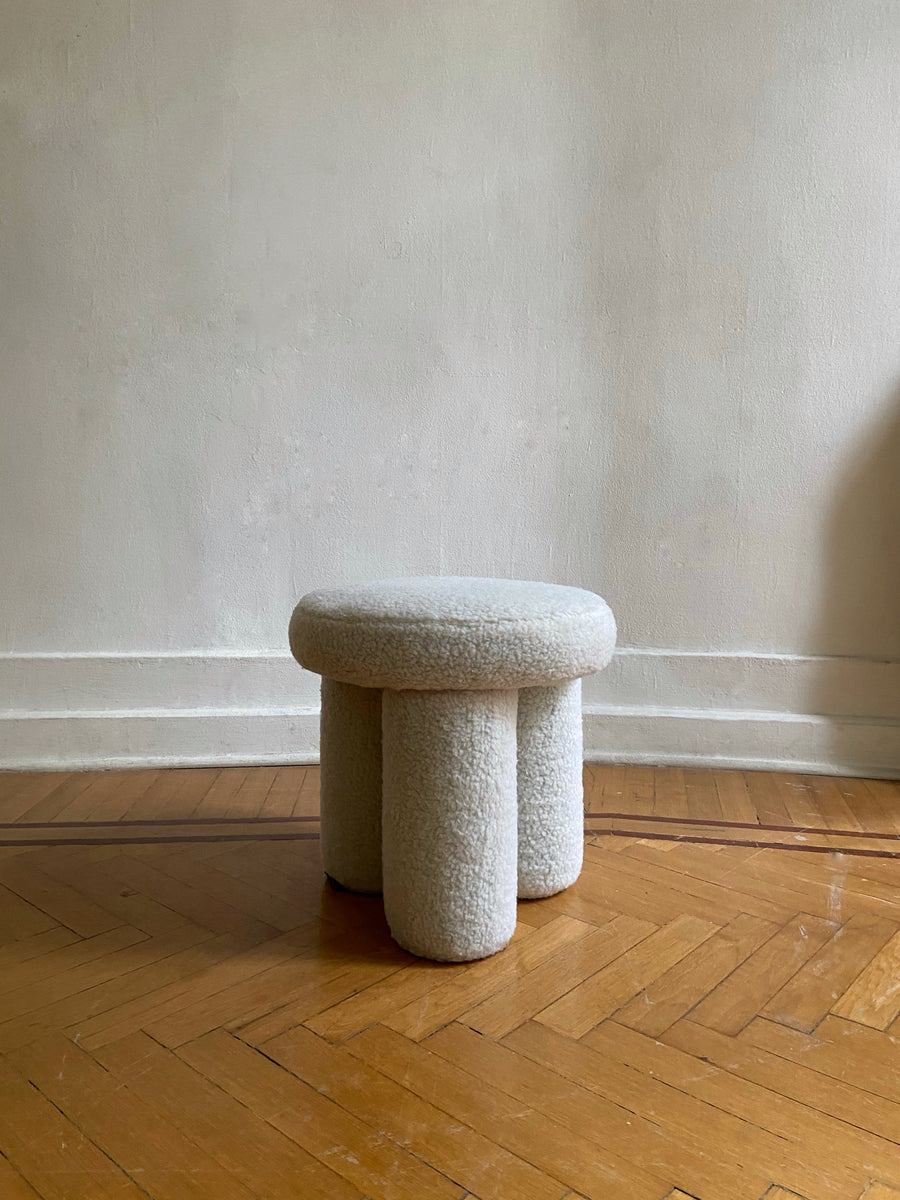 Big foot Stool – CALIBER™